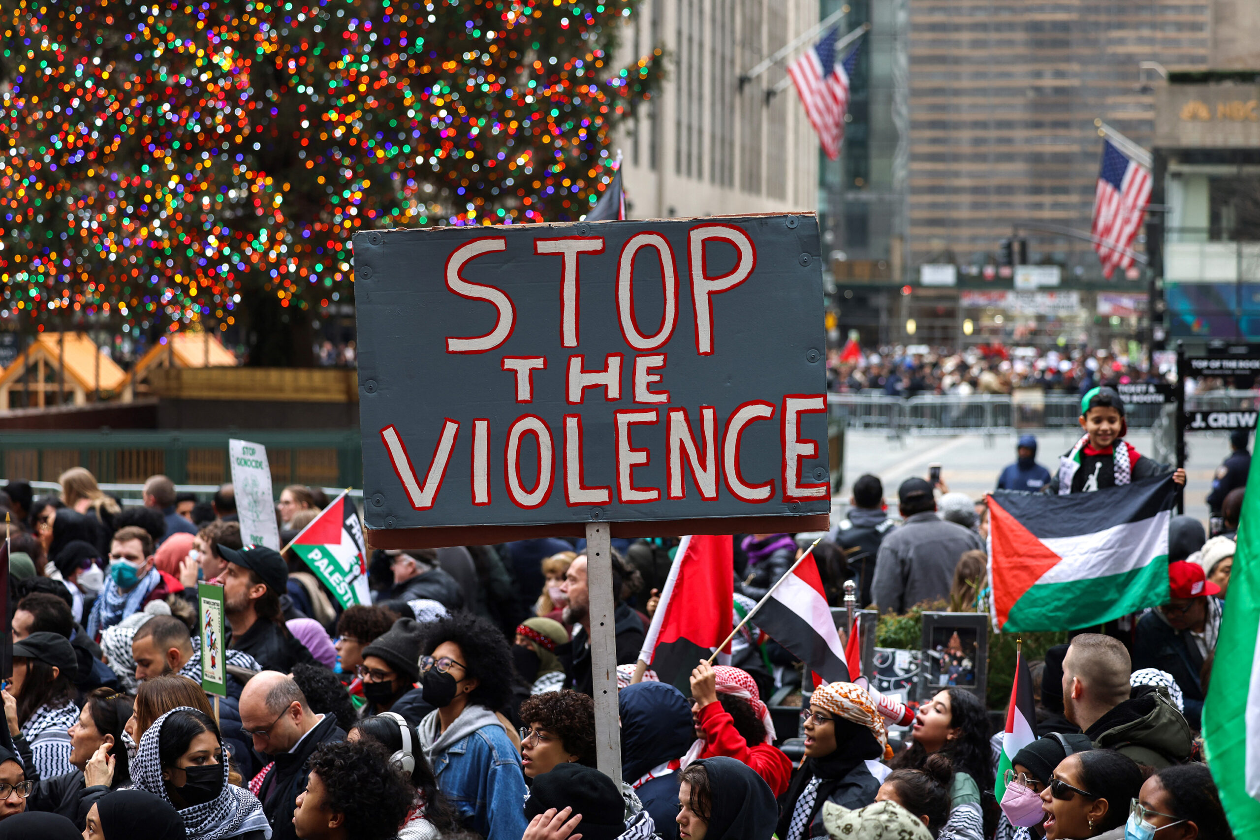 60 Gaza war protesters taken into custody as hundreds march across NYC ...